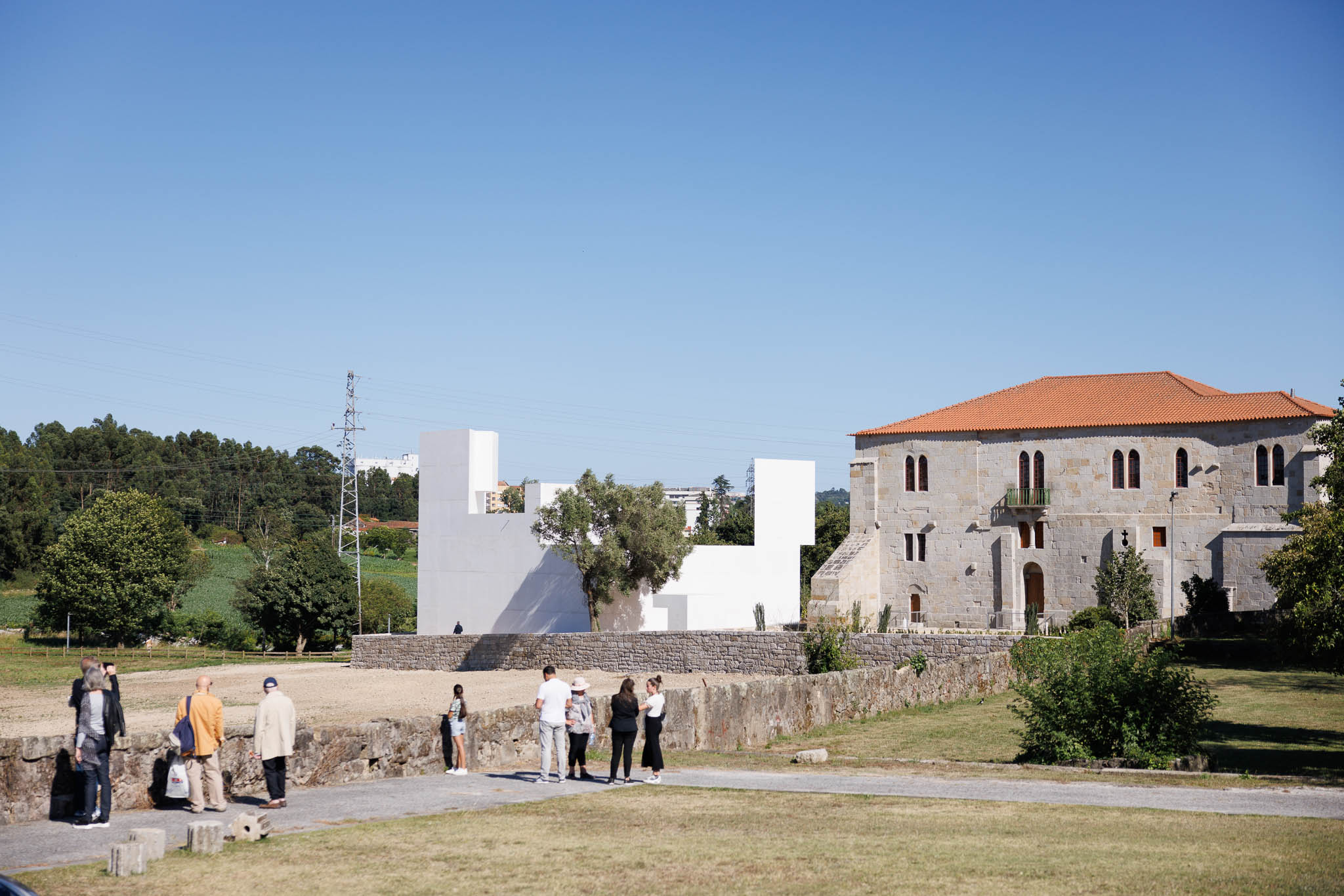 Mosteiro de Leça do Balio recebe mais de 25 mil visitantes de 15 ...