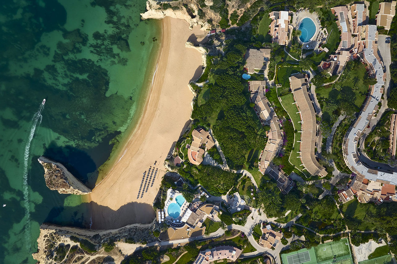 Grupo espanhol Azora quer tornar Vilalara Grand Hotel Algarve o novo ...